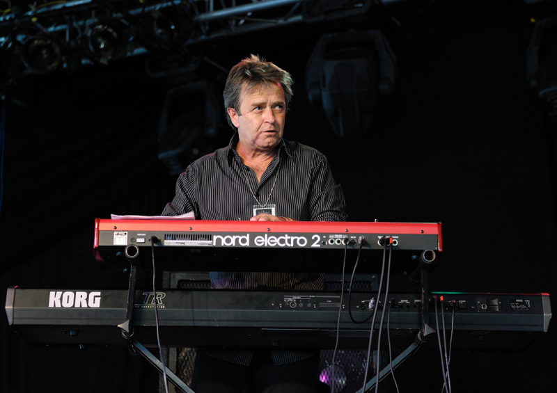 ian gibbons: Noticias, biografía y discografía