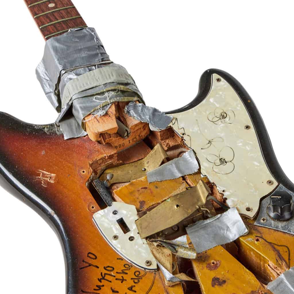 Por La Fender Mustang Destrozada De Kurt Cobain Medio Millon De DÓlares